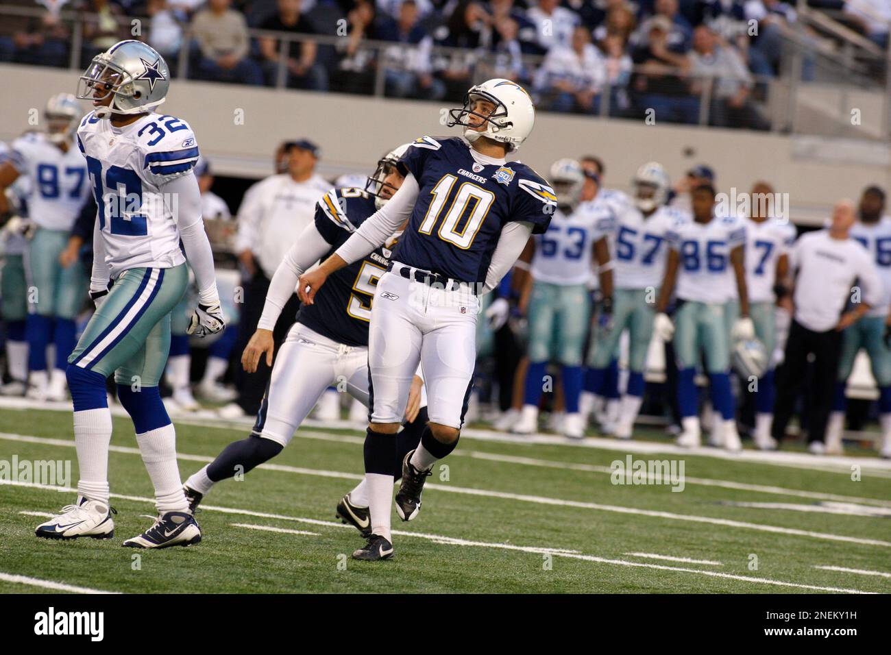 San Diego Chargers punter Mike Scifres (5), kicker Nate Kaeding (10 ...