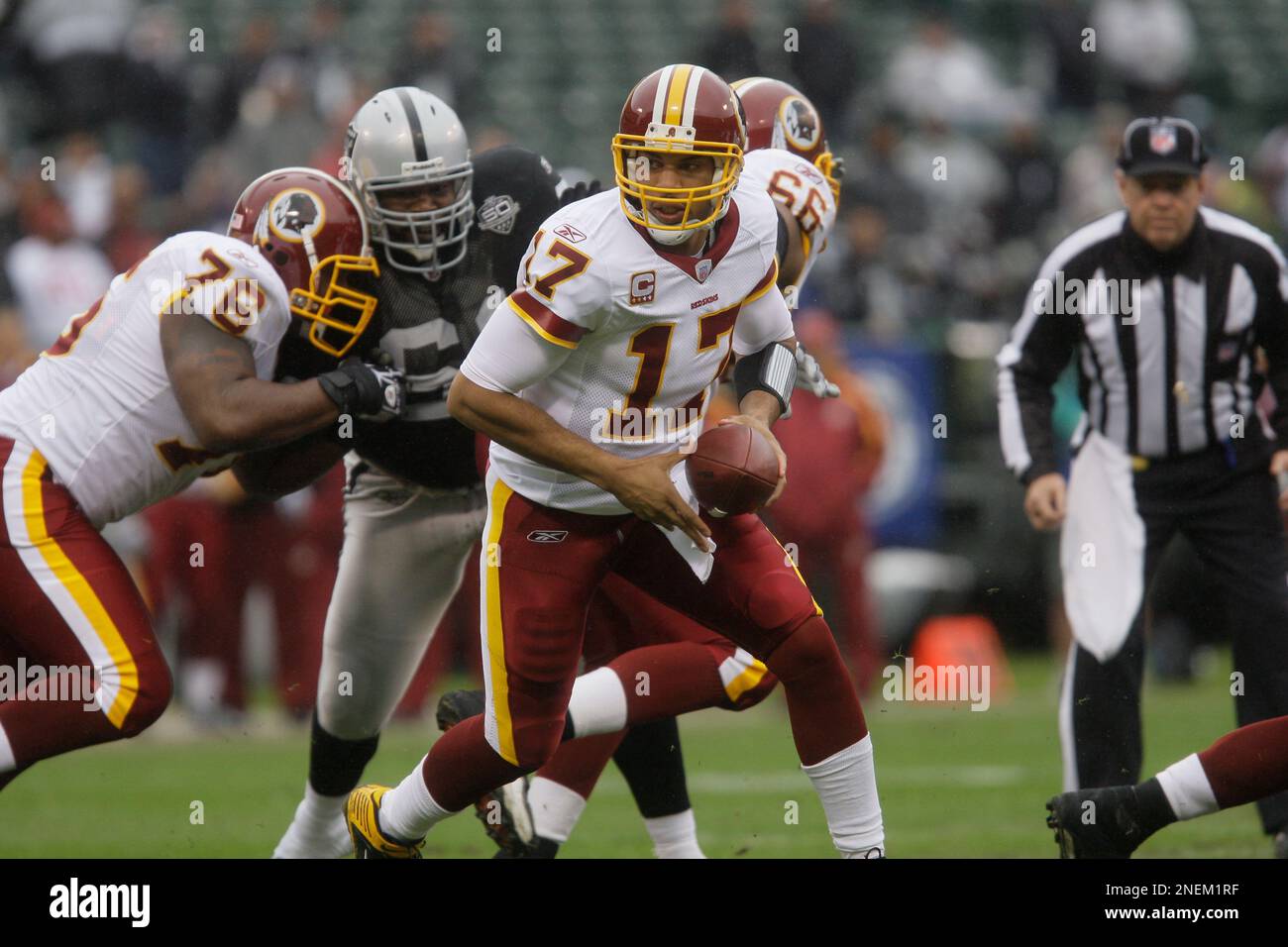 Washington Redskins quarterback Jason Campbell (17) in action during an ...