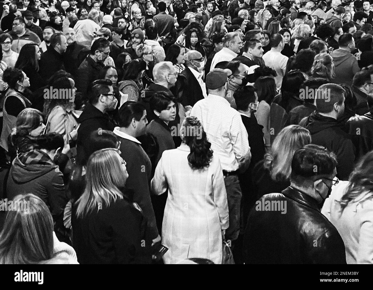Black crowds hi-res stock photography and images - Alamy