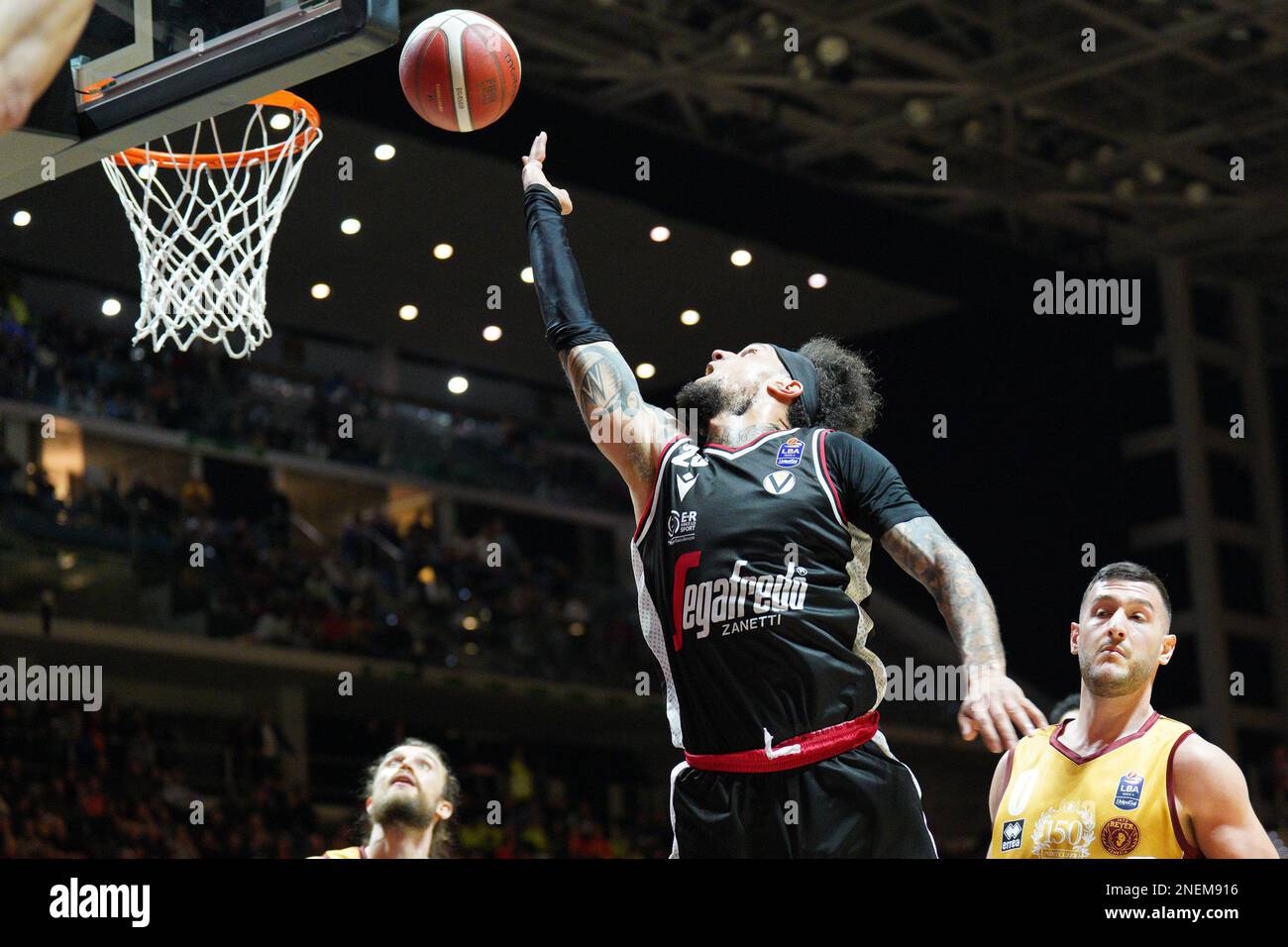 PalaAlpitour, Turin, Italy, February 16, 2023, Daniel Hackett (VIRTUS ...