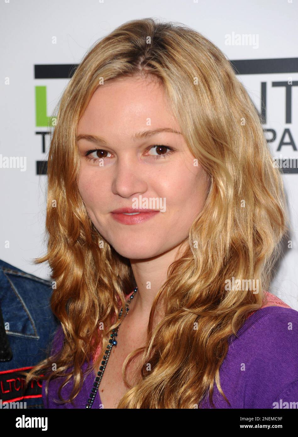 Julia Stiles attends the Labyrinth Theatre Company's 7th annual ...