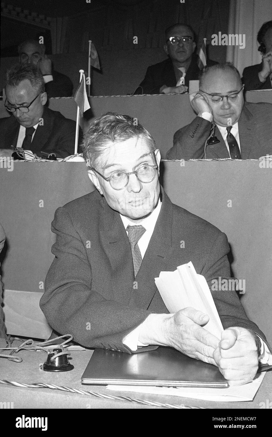 At the French communist XVII the congress at the Mutualite in France on May 15, 1964, Mikhail ...
