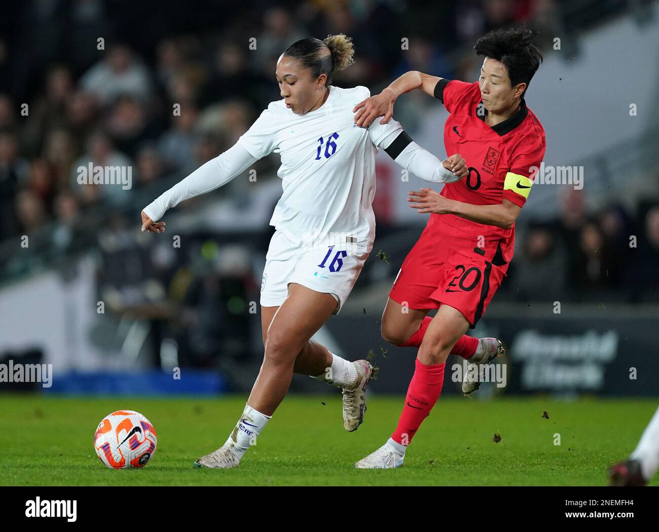 England's Lauren James (left) and Korea Republic's Kim Hye-Ri battle ...