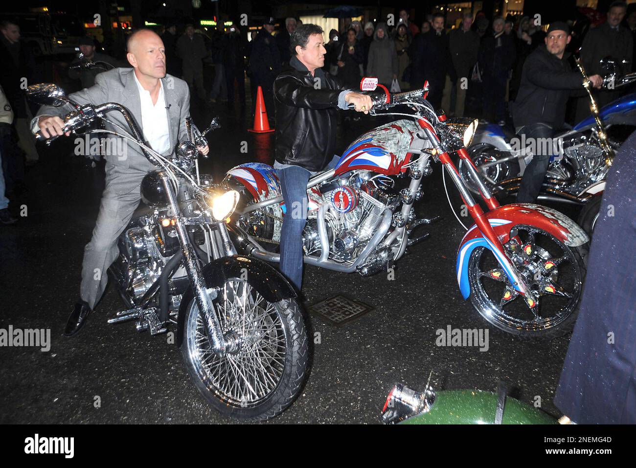 NEW YORK - JANUARY 17, 2008: Actors Bruce Willis, Sylvester Stallone ...