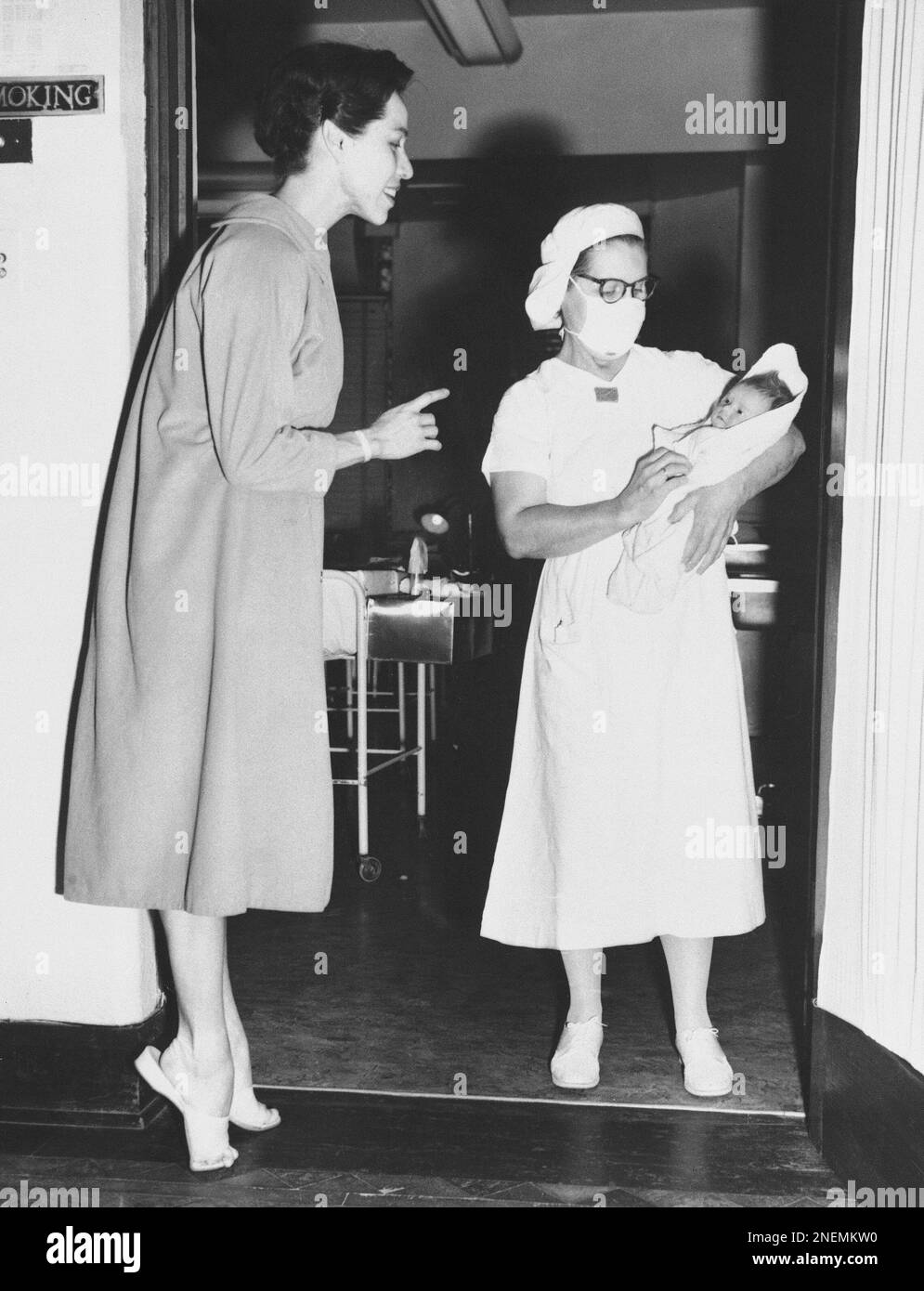 On her toes goes ballerina Maria Tallchief, to get a look at her first ...