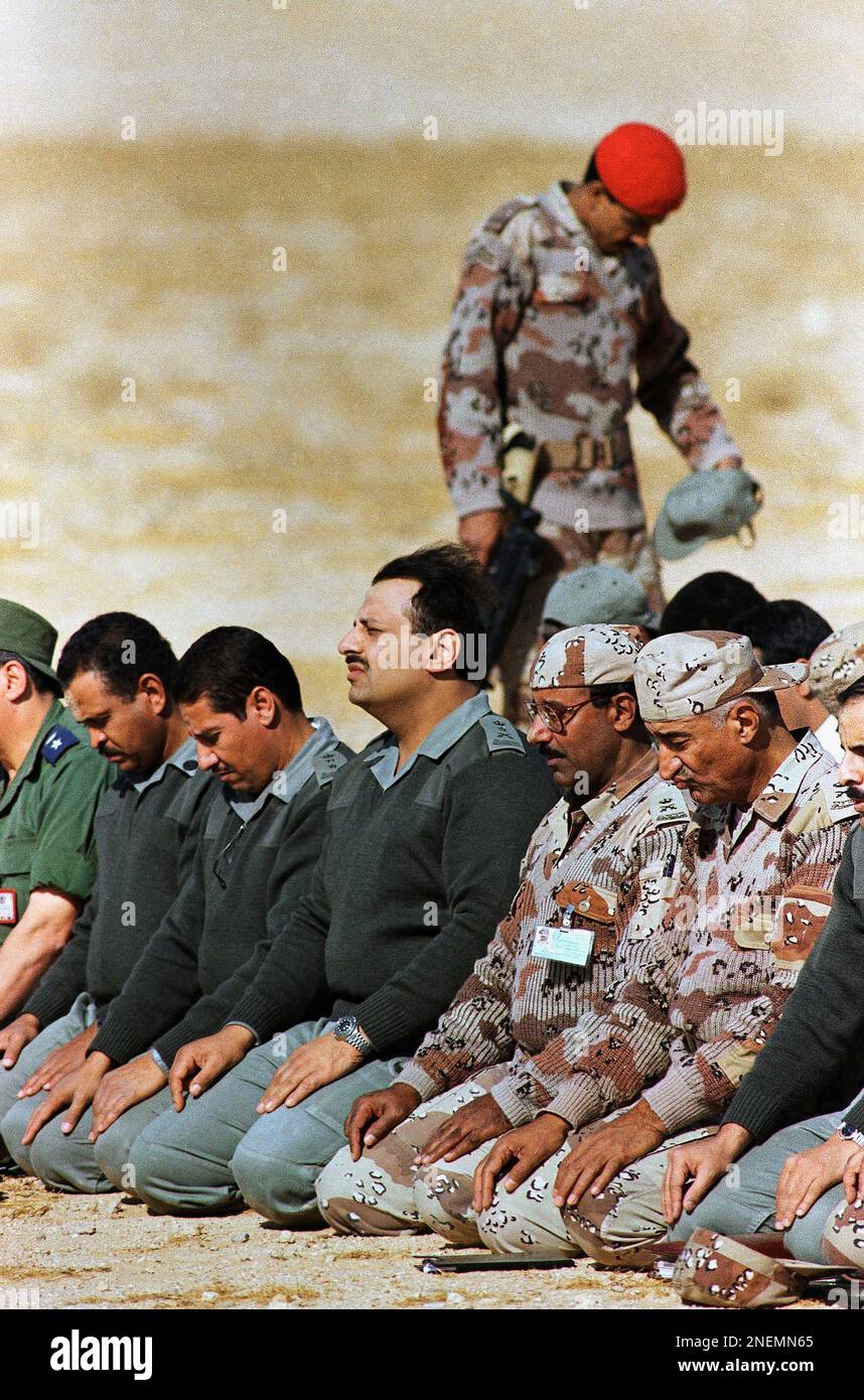 Saudi Arabian Prince Khalid Bin Sultan, center, a lieutenant general ...