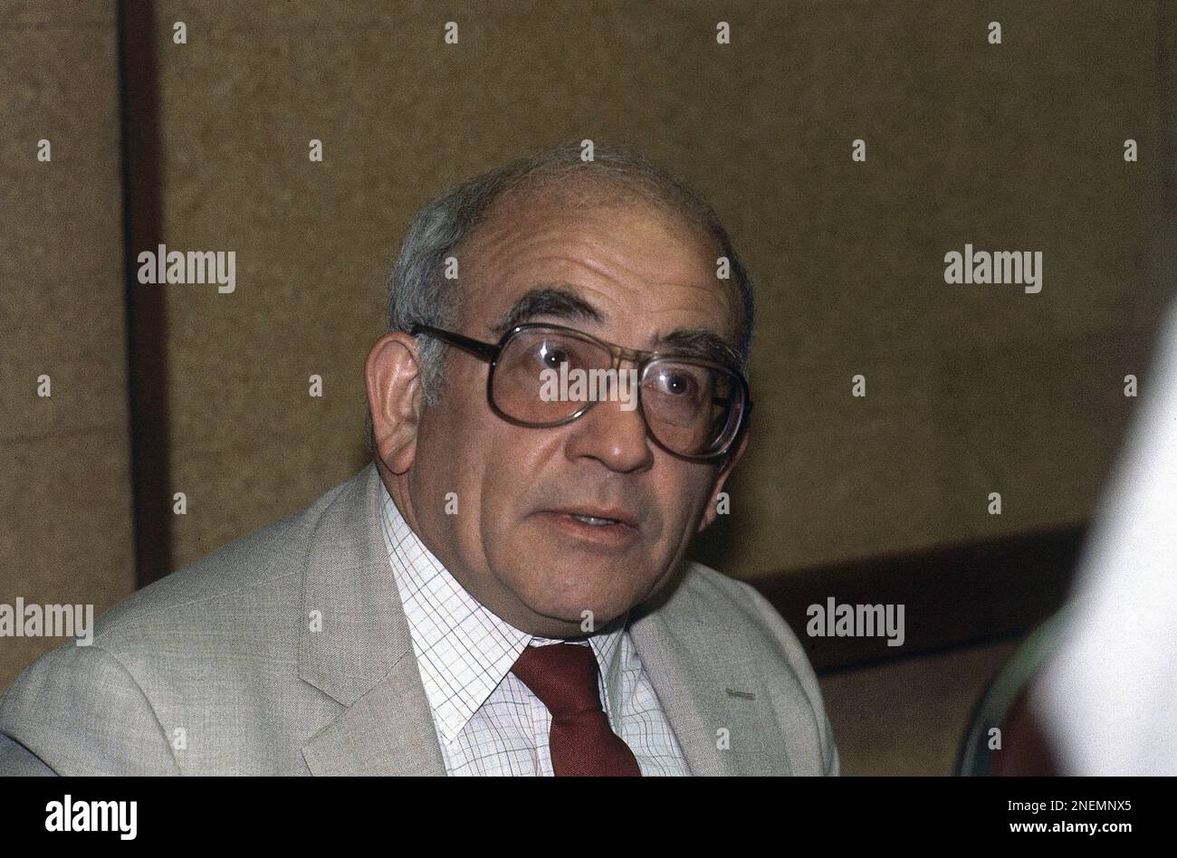 Actor Ed Asner on May 17, 1982. (AP Photo/Max Desfor Stock Photo - Alamy