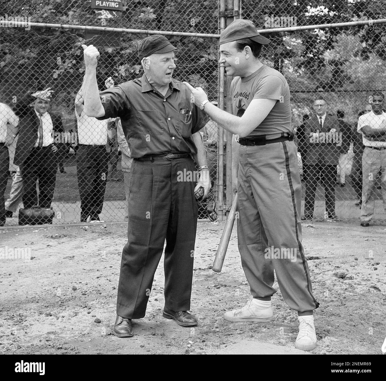 Tom Bosley, star of "Fiorello!," minces words with the umpire over a ...