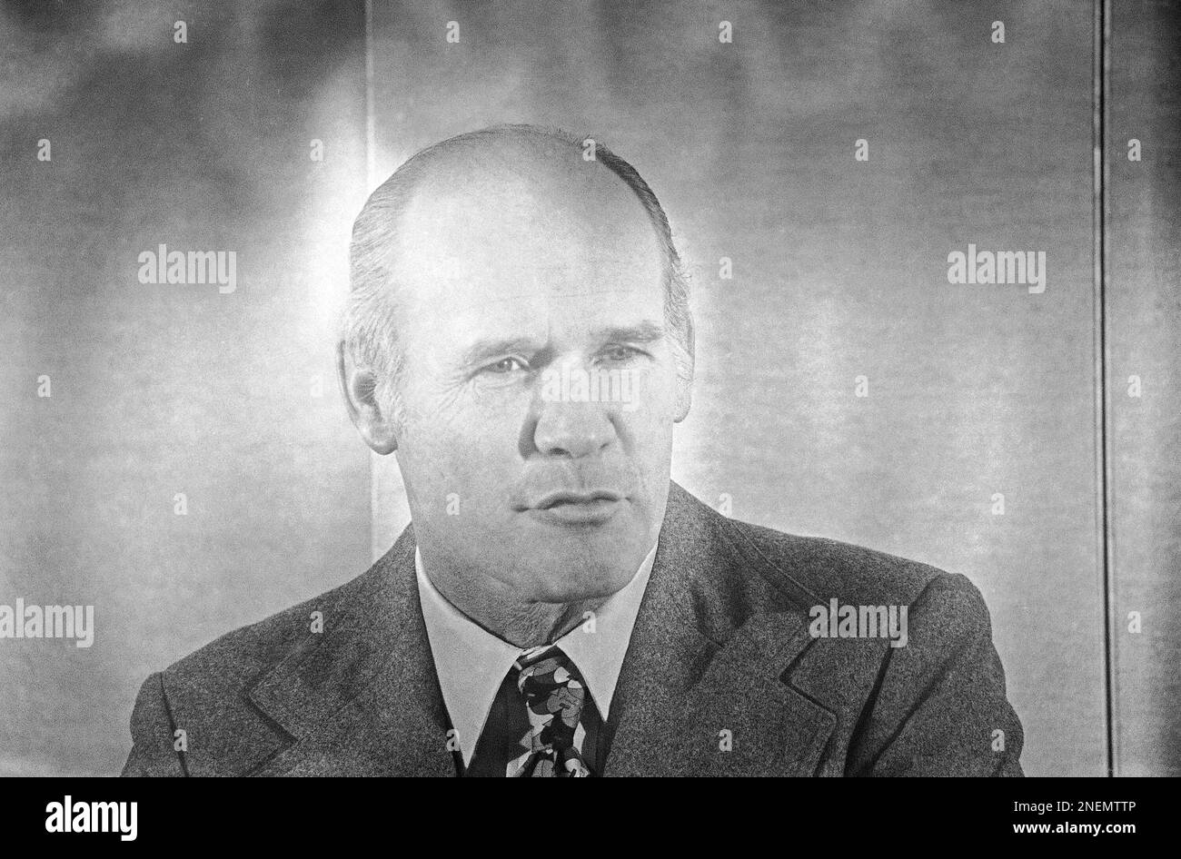 Tom Landry, left, coach of the Dallas Cowboys and Bud Grant of the ...