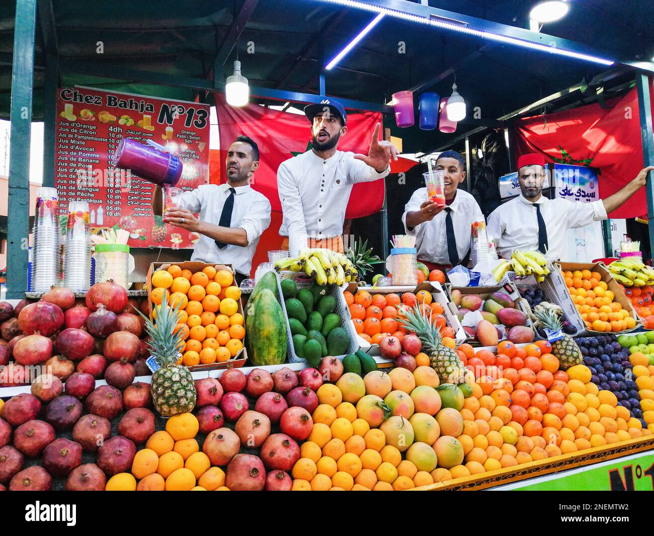 Morocco, Marrakech, Djemaa el-Fna Square, fruit and juice vendors Stock ...