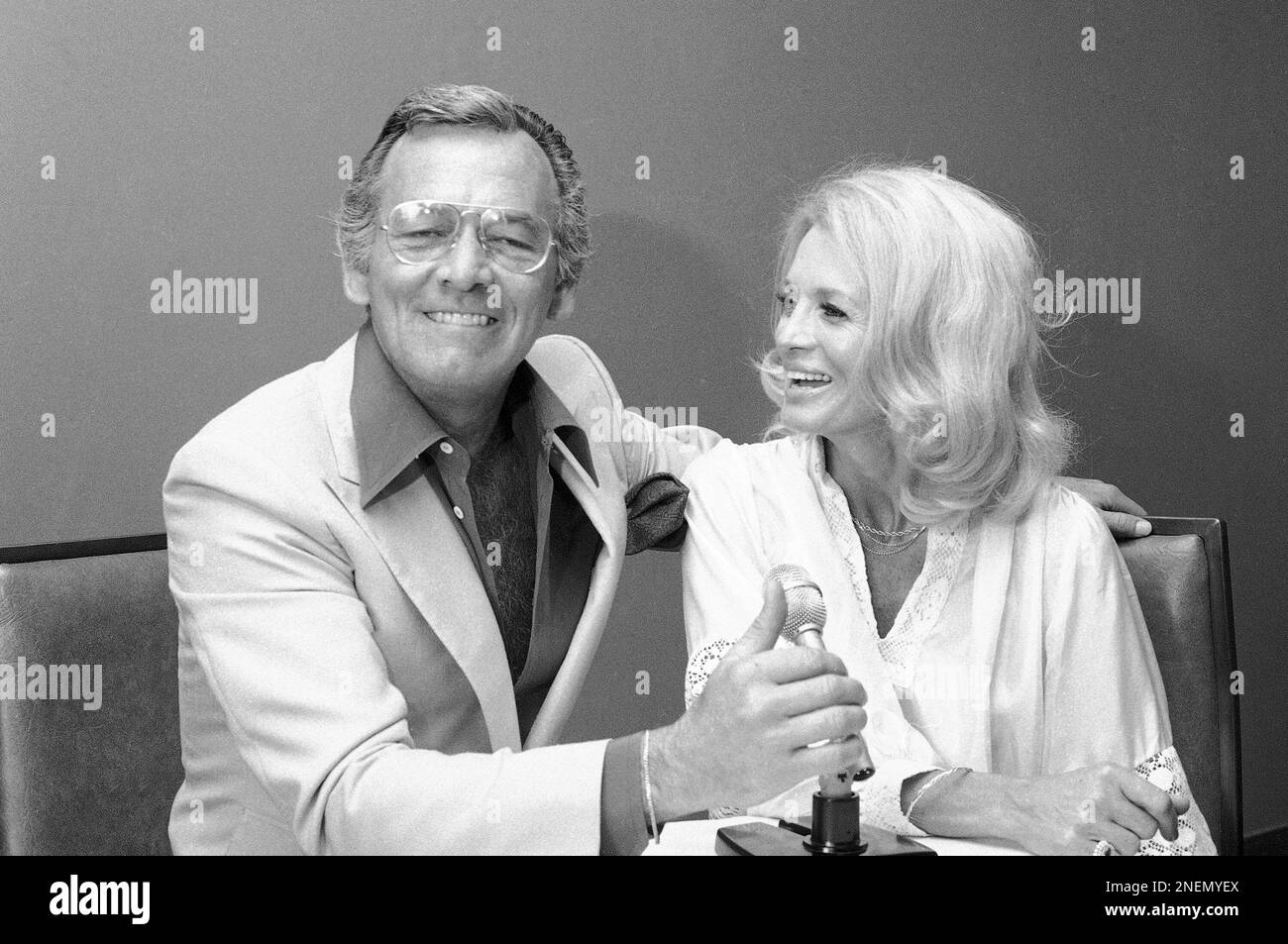 Actor David Janssen poses with Angie Dickinson during press conference on May 25, 1977 to ...