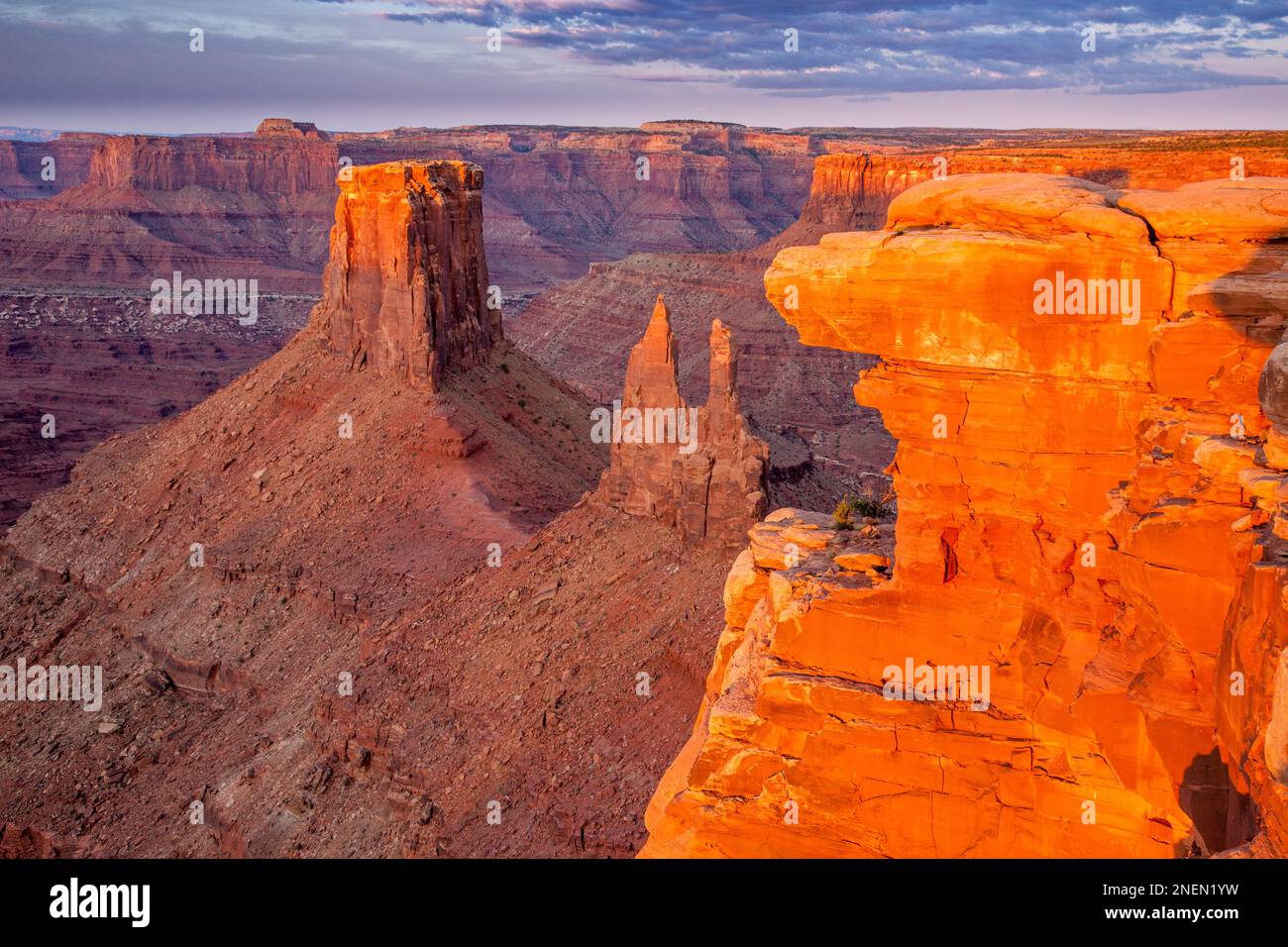 First light on Bird's View Butte and the Crow's Head Spires in Shafer ...