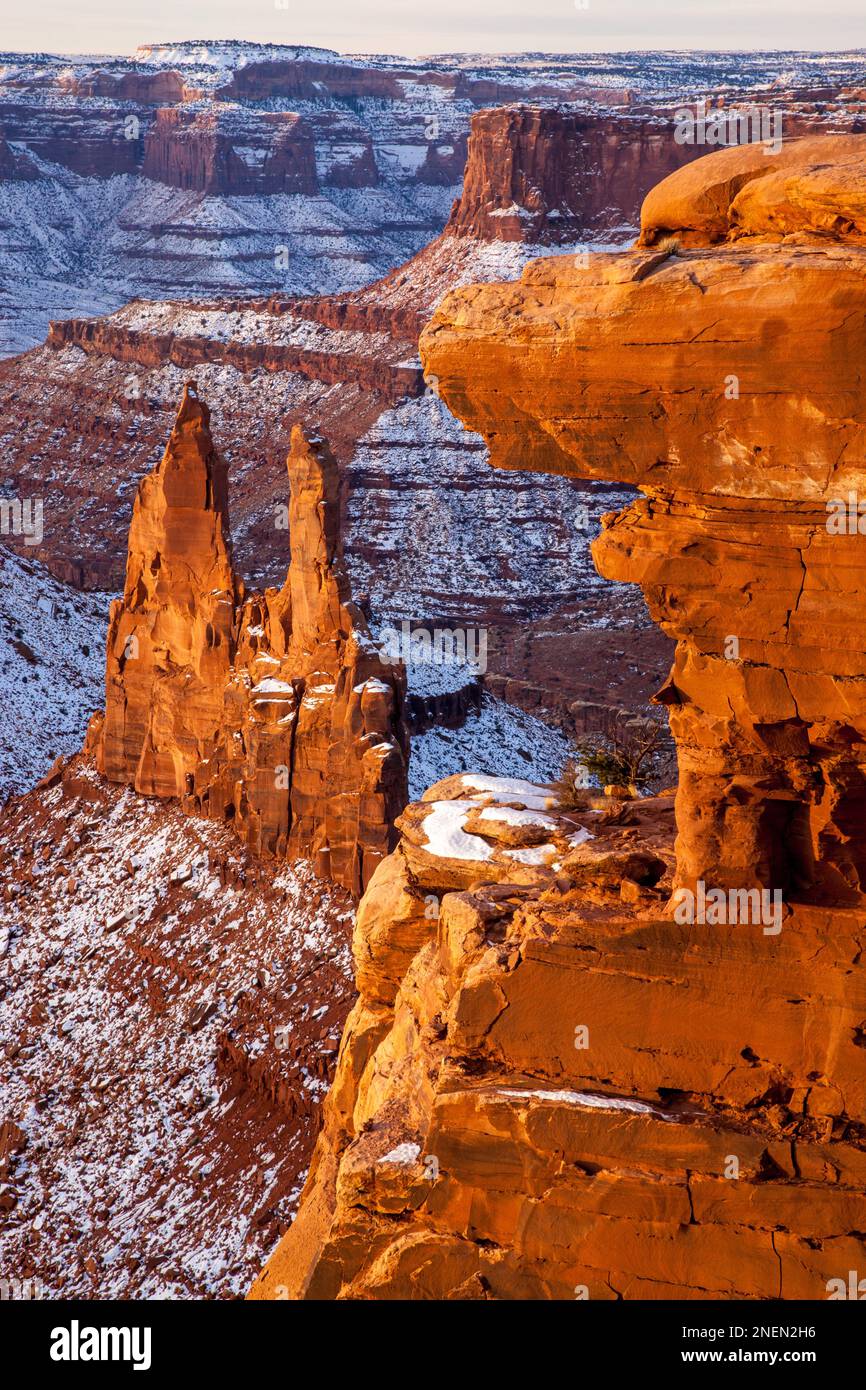 Early light on Bird's View Butte and the Crow's Head Spires in Shafer ...