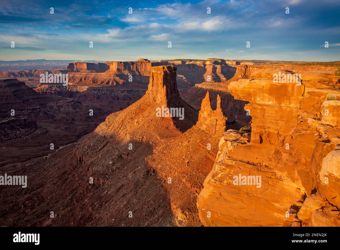 First light on Bird's View Butte and the Crow's Head Spires in Shafer ...