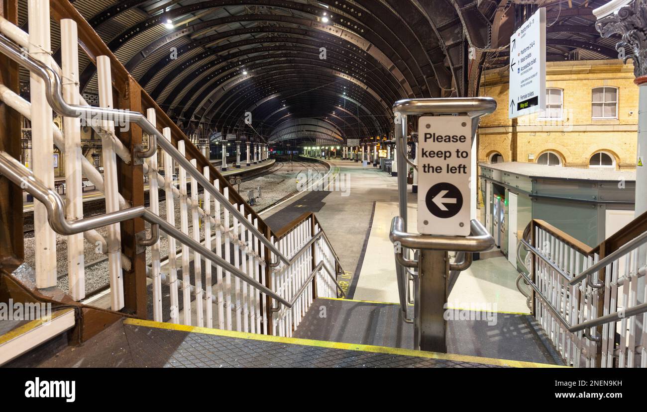 02/01/2023 York railway station, empty the evening before an RMT ...
