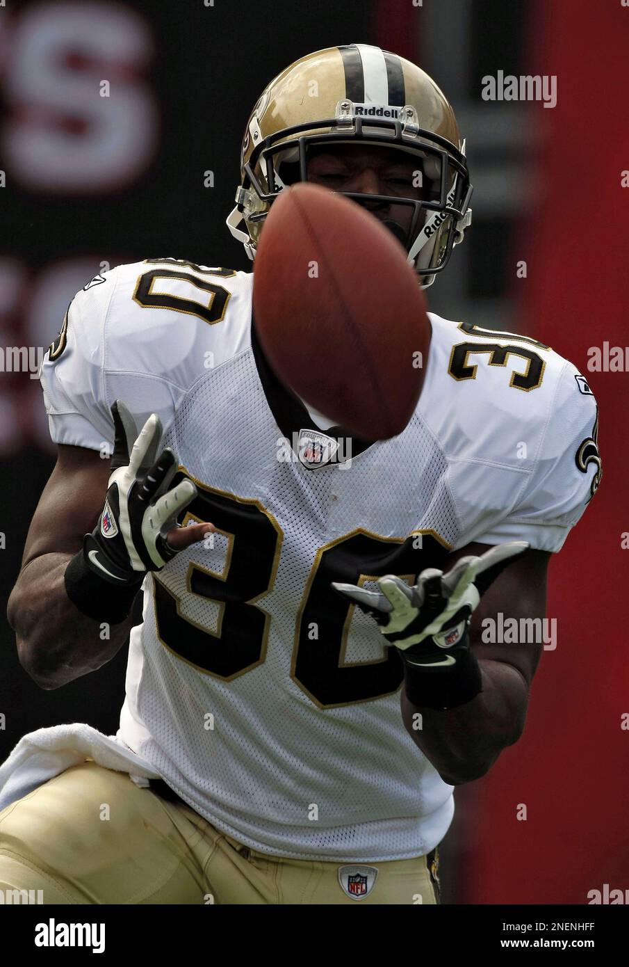 New Orleans Saints running back Lynell Hamilton (30) before an NFL ...