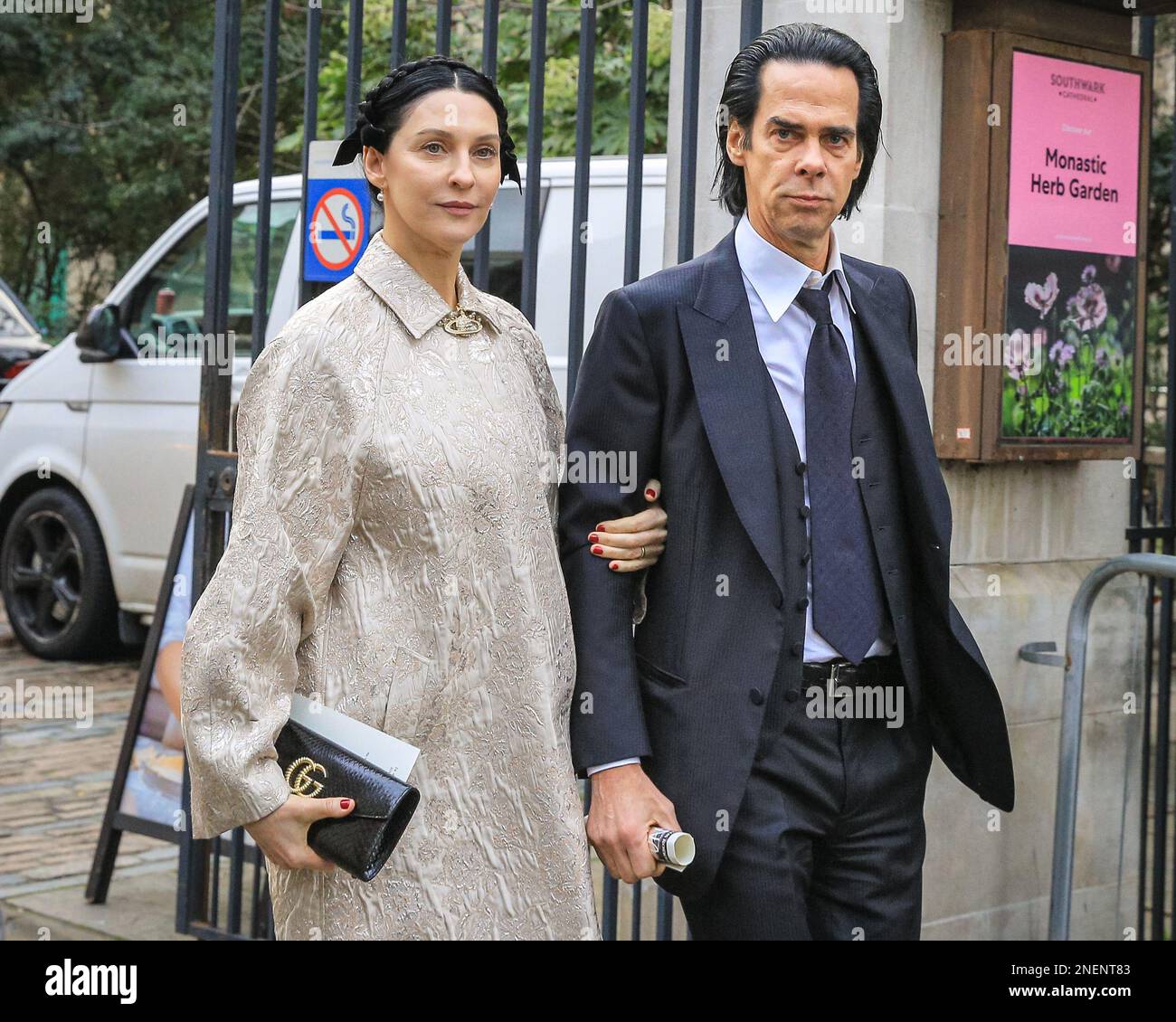 London, UK. 16th Feb, 2023. Susie Bick, Nick Cave. Mourners, friends ...