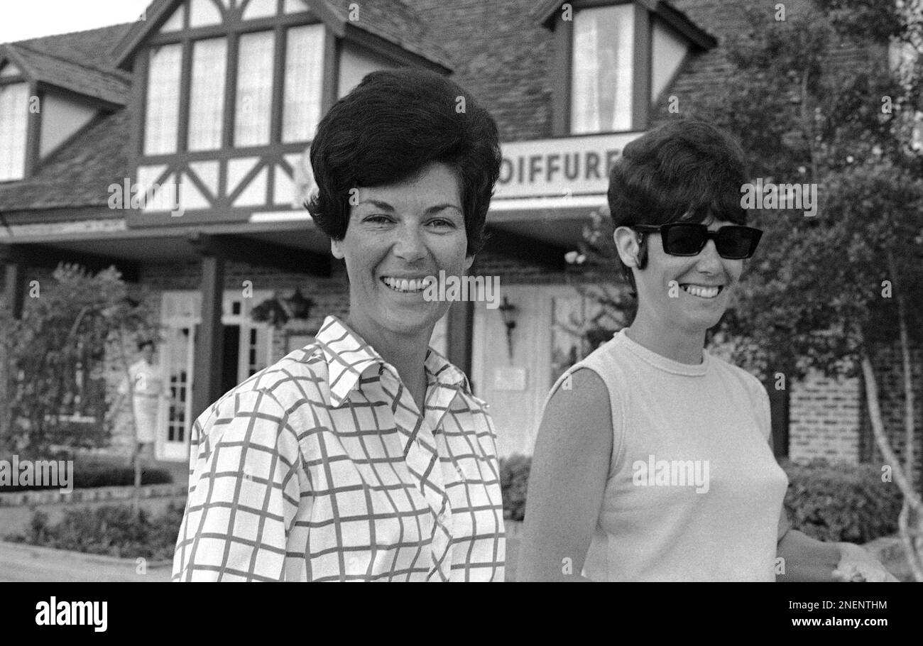 Mrs. Pat Collins, left, wife of Apollo 11 Astronaut Michael Collins ...