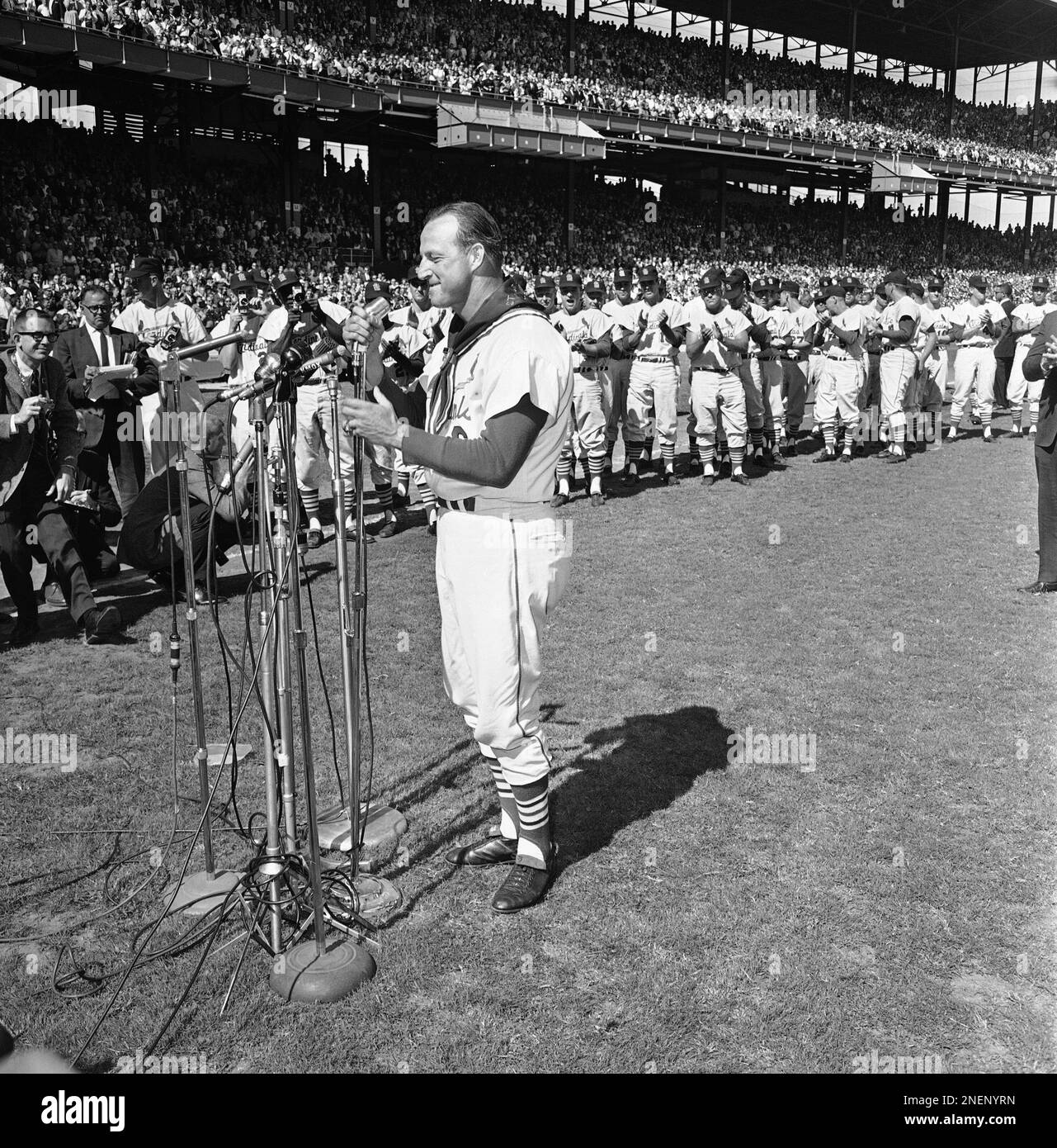 Stan Musial, retiring St. Louis Cards great on Sept. 29, 1963. Scene ...
