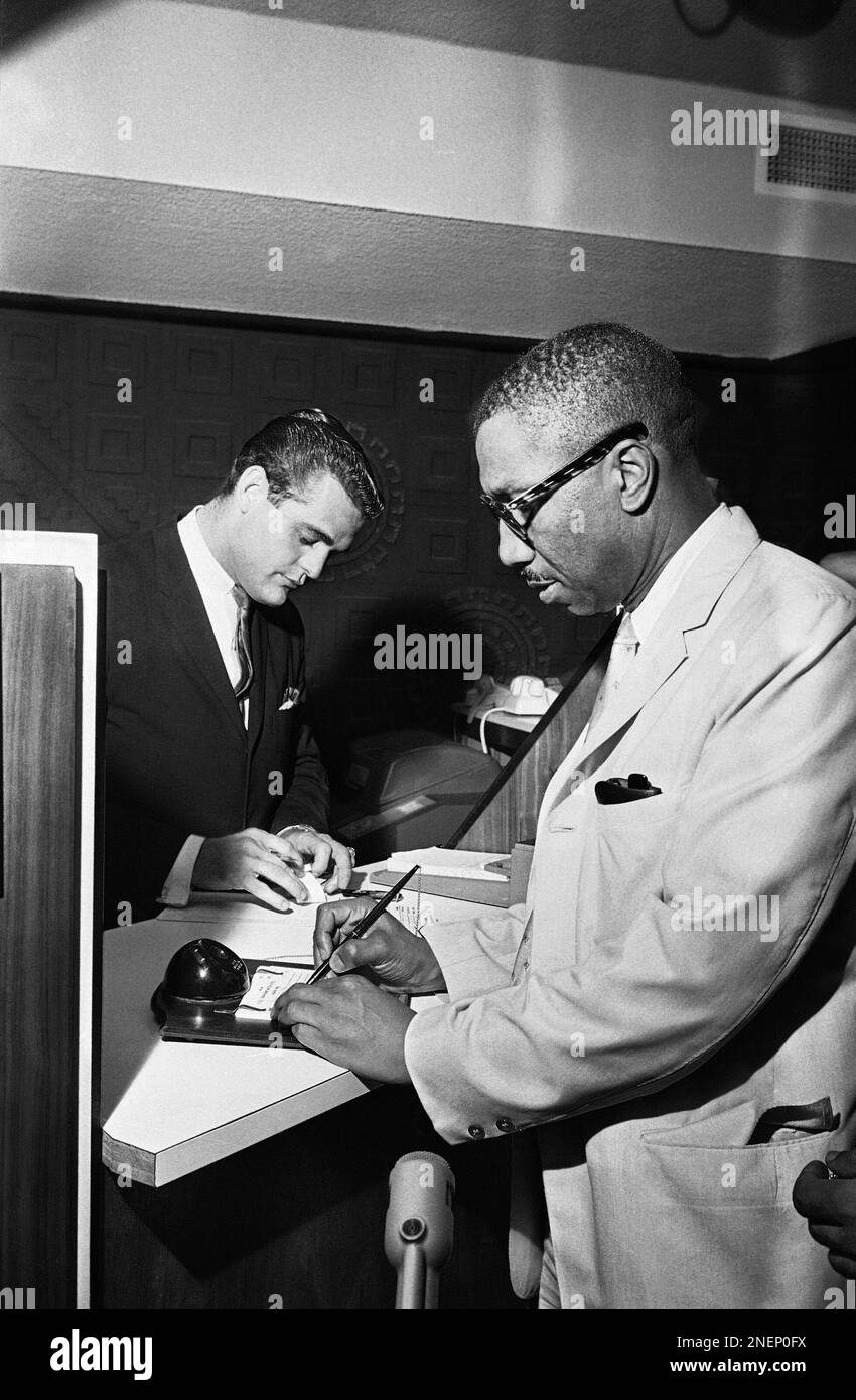 New York attorney and NAACP board member Robert Carter signs register ...