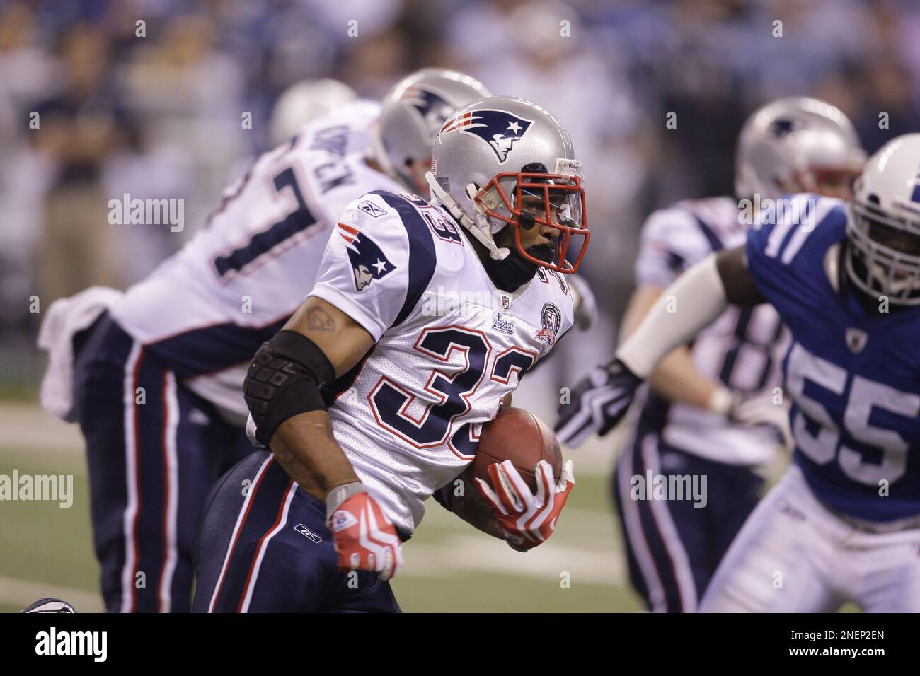 New England Patriots running back Kevin Faulk (33) during an NFL ...