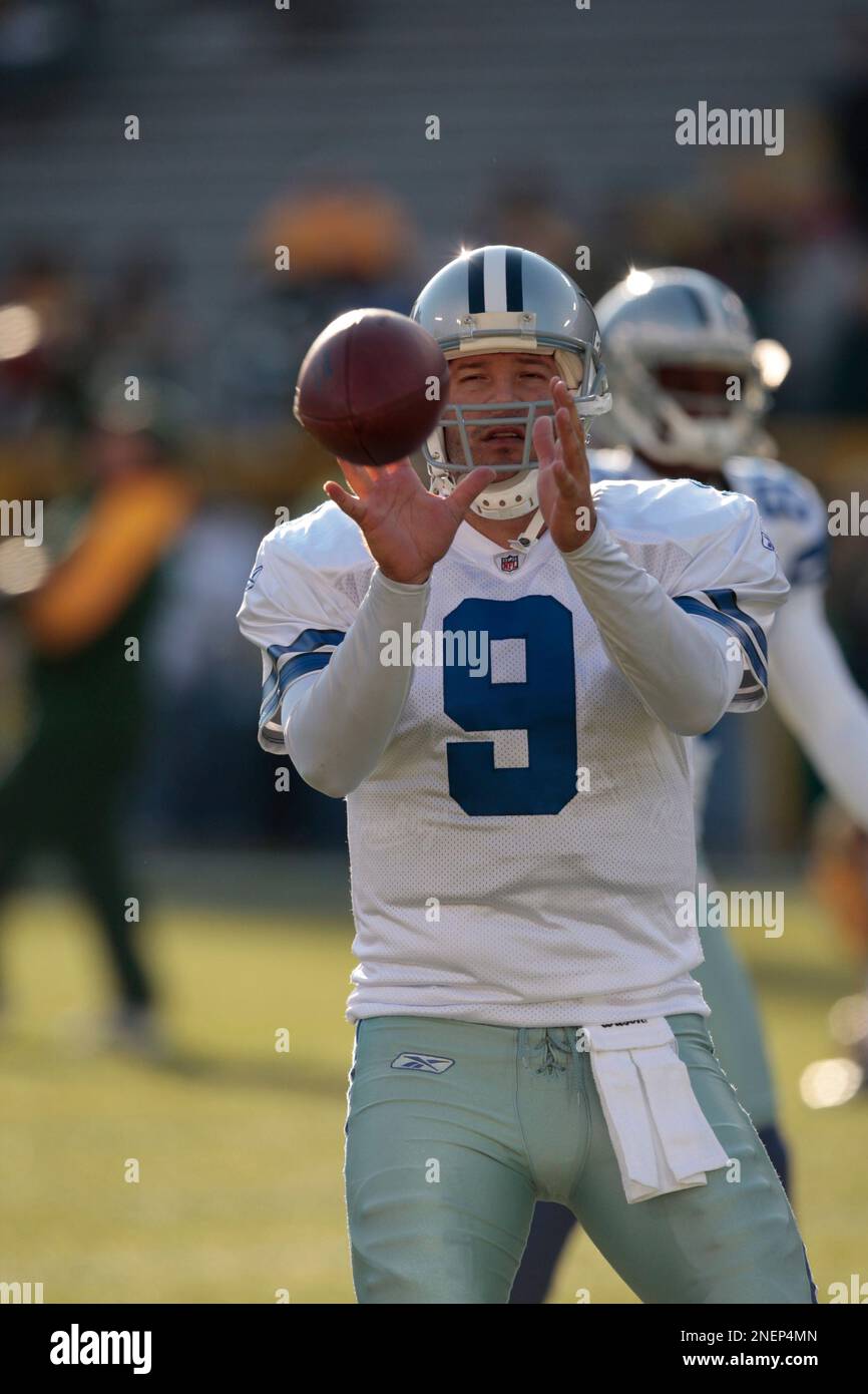 Dallas Cowboys quarterback Tony Romo is seen before the first half of ...