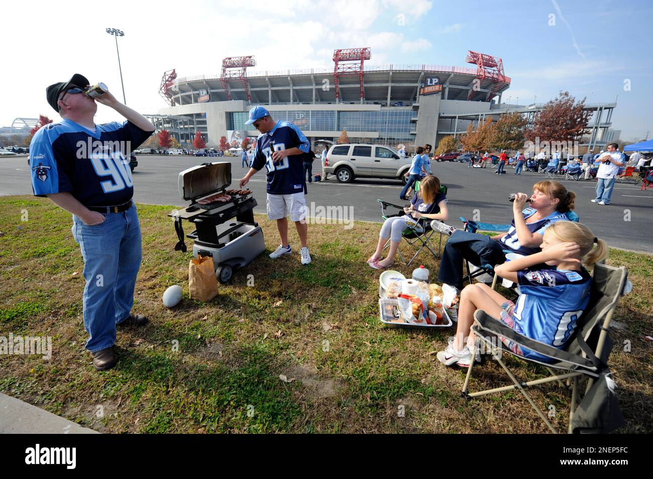 Tennessee Titans fans have a tailgate party outside of LP Field before ...