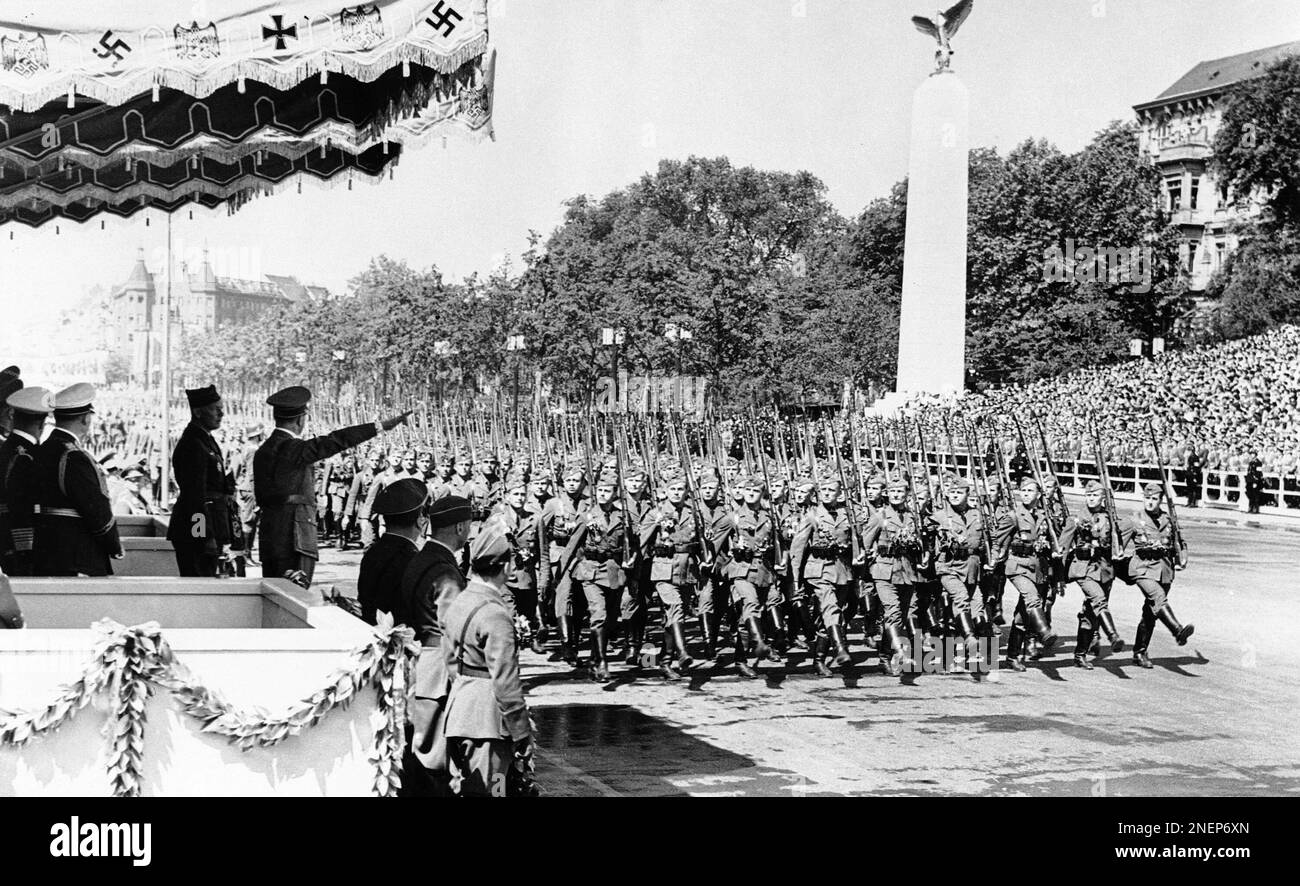 Flanked by Major General Wolfram von Richthofen, Chancellor Adolf ...