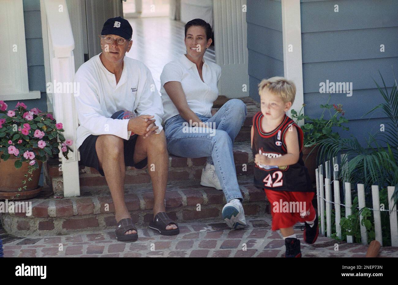 Philadelphia 76ers basketball coach Larry Brown relaxes with his wife ...