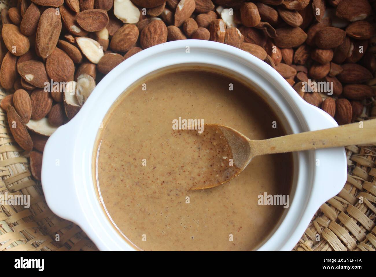Amlou, Morrocan food, The natural spread Stock Photo - Alamy
