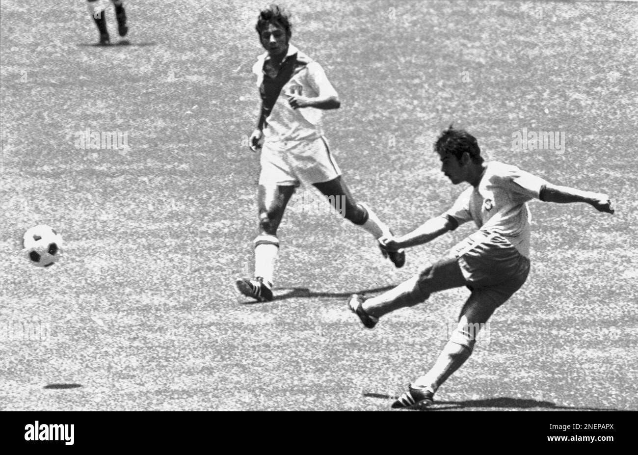 Brazil's Rivelino, right, shoots Brazil’s first goal during the ...