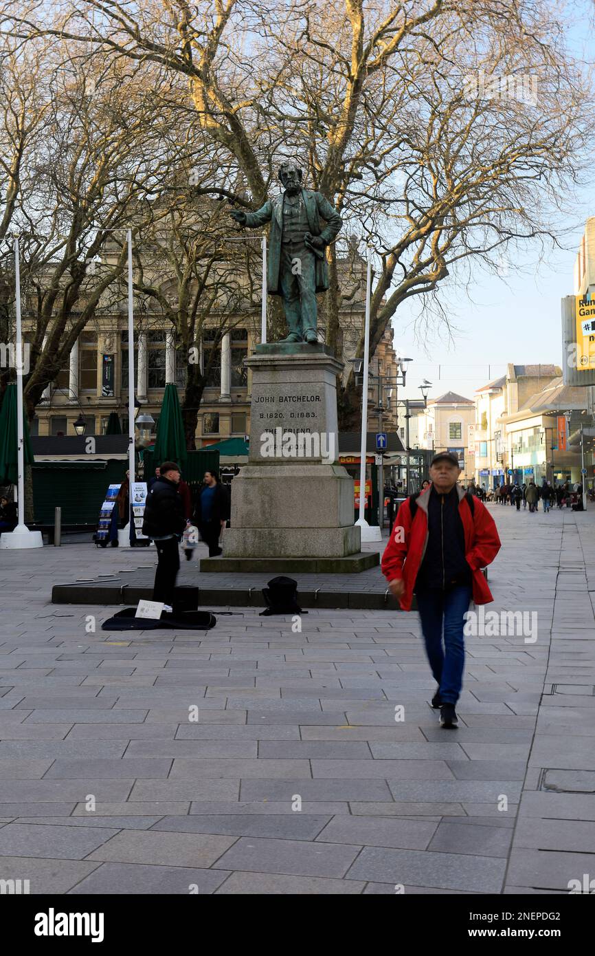The Hayes, Cardiff. Statue of John Bachelor, busker and passer by ...
