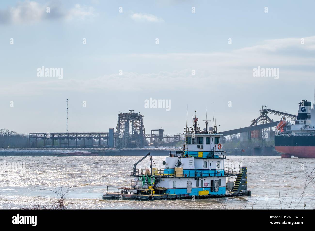 NEW ORLEANS, LA, USA - FEBRUARY 15, 2023: Tugboat Warren Jr. with ...