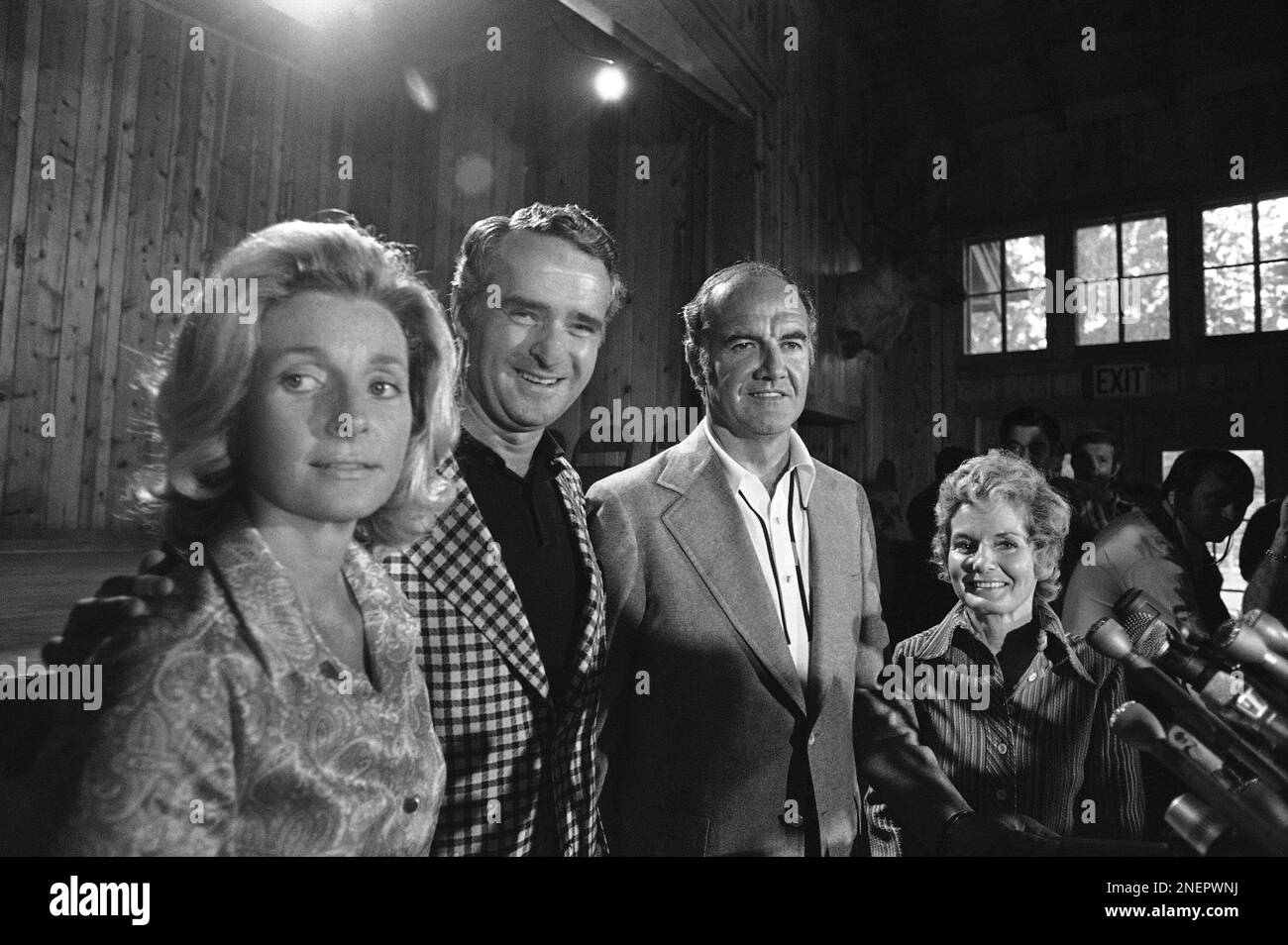 Democratic vice presidential candidate Sen. Thomas Eagleton and his ...