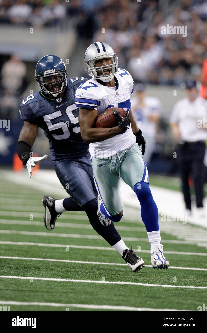 Dallas Cowboys wide receiver Sam Hurd (17) and Seattle Seahawks ...