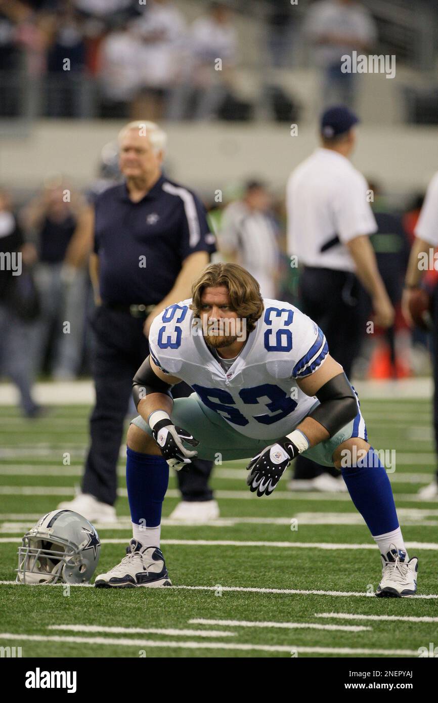 Dallas Cowboys guard Kyle Kosier (63) and coach Wade Phillips, rear ...