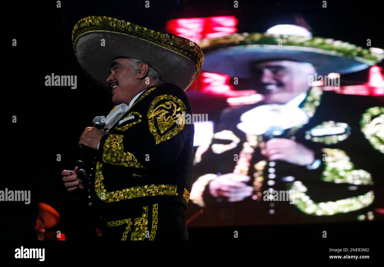 Mexican actor and singer Vicente Fernandez performs on stage during a ...