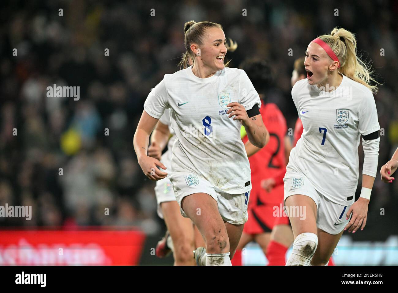 Chloe kelly celebrating hi-res stock photography and images - Alamy