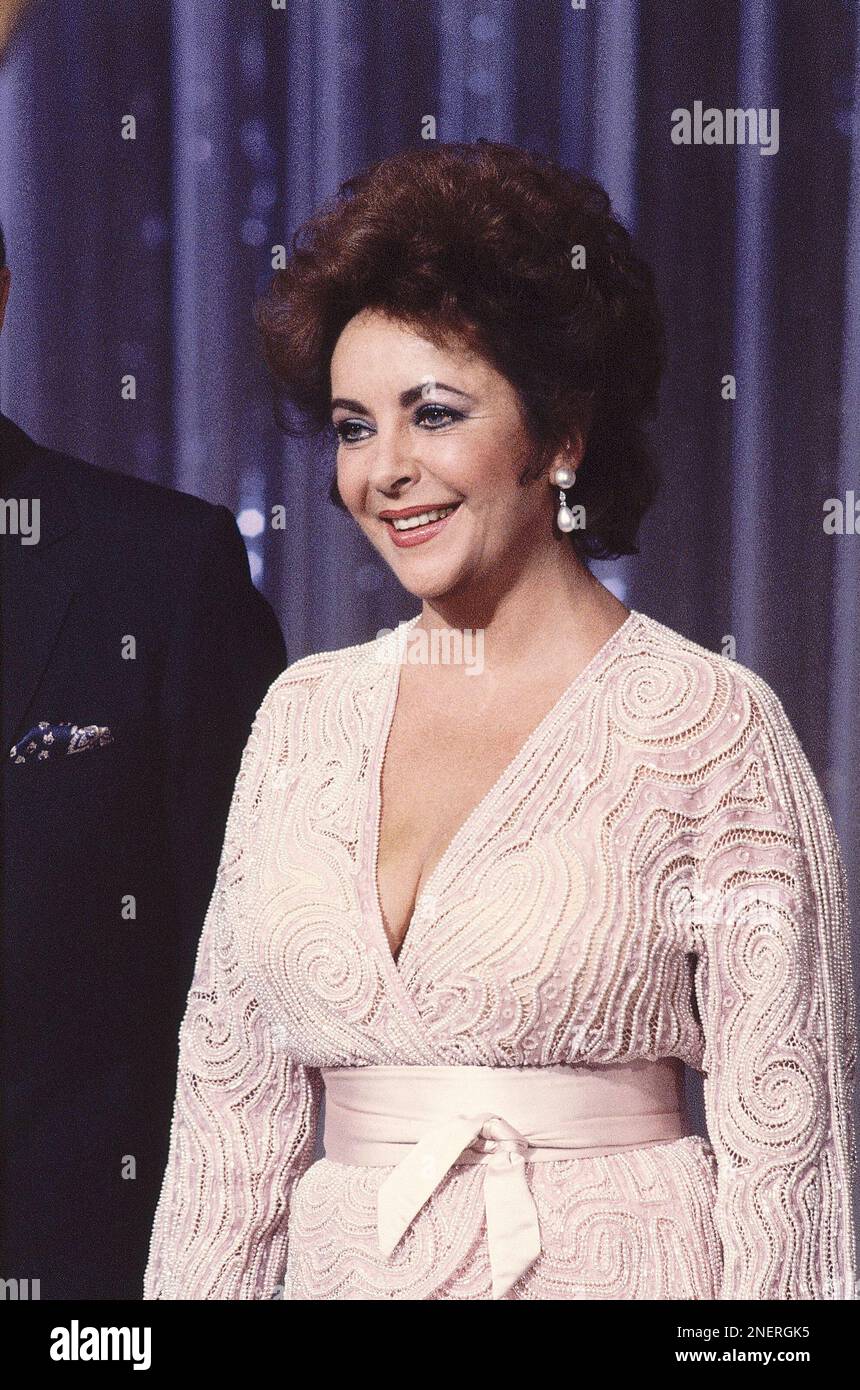 Actress Elizabeth Taylor on Bob Hope TV special on Sept. 13, 1982. (AP ...