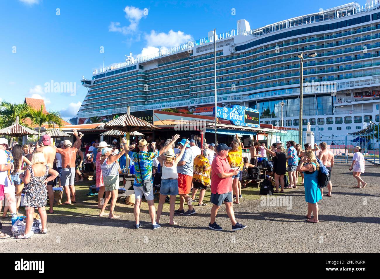 Rum Therapy karaoke bar at cruise pier with P&O Arvia ship behind ...