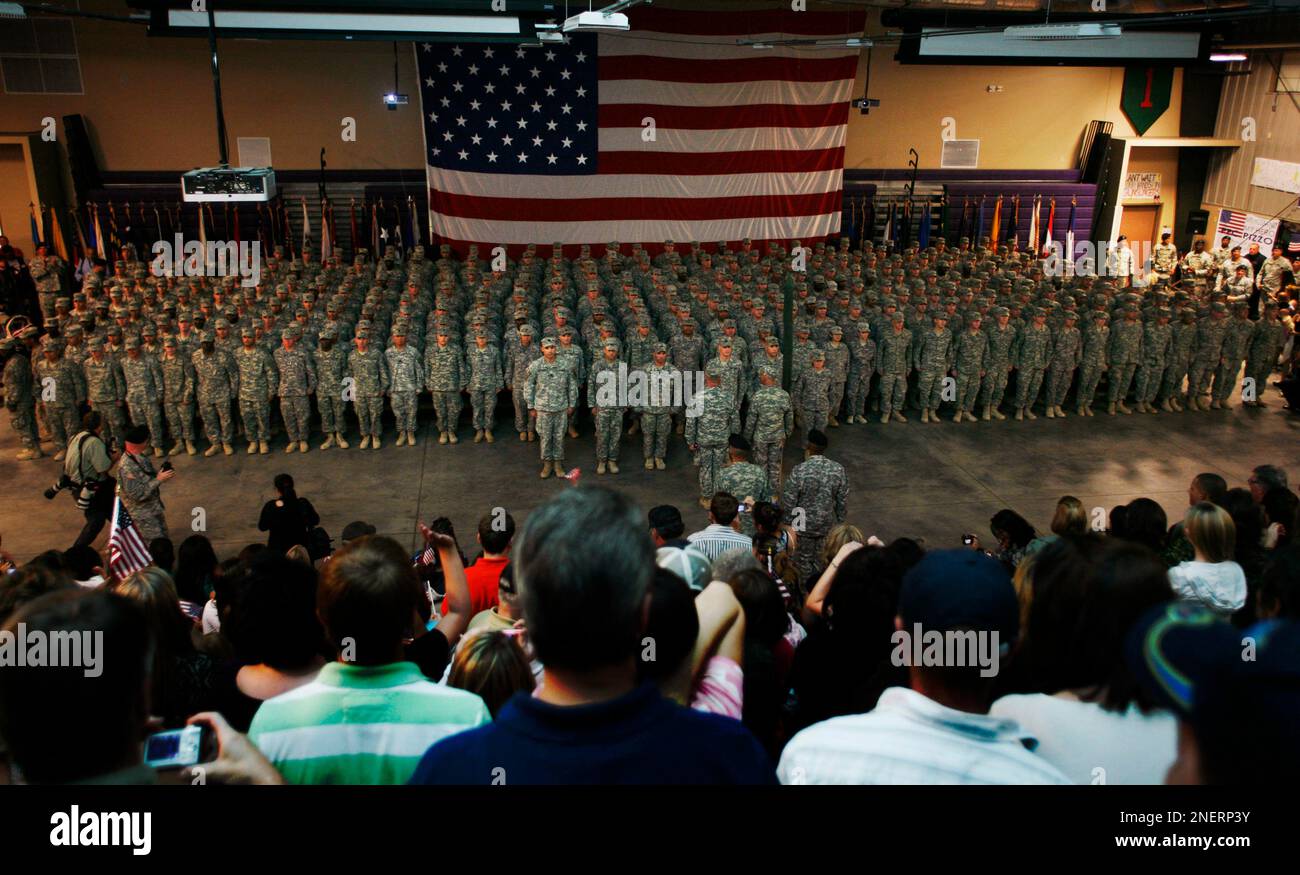 Soldiers from the 1st Battalion, 18th Infantry Regiment, 1st Infantry ...