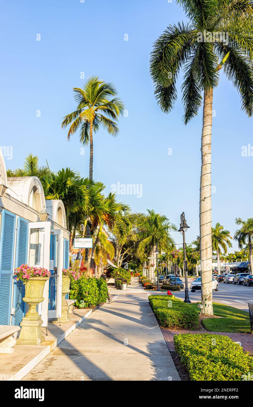 Old paradise road sign hi-res stock photography and images - Alamy