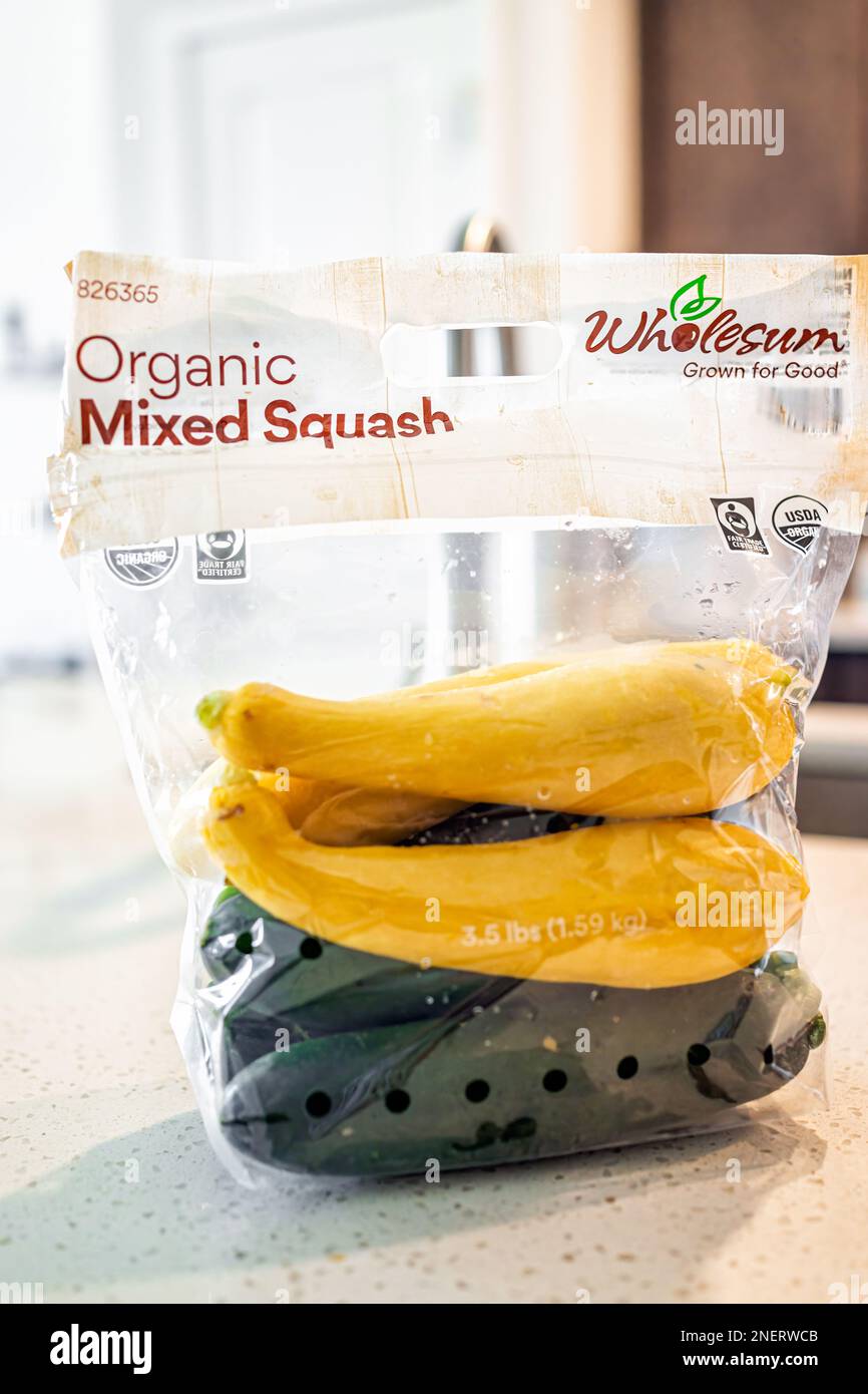 Wholesum hi-res stock photography and images - Alamy