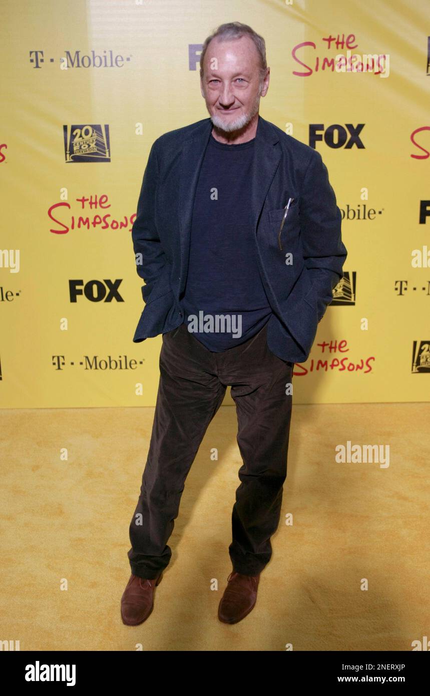 Robert Englund arrives at The Simpsons Treehouse of Horror XX & 20th ...