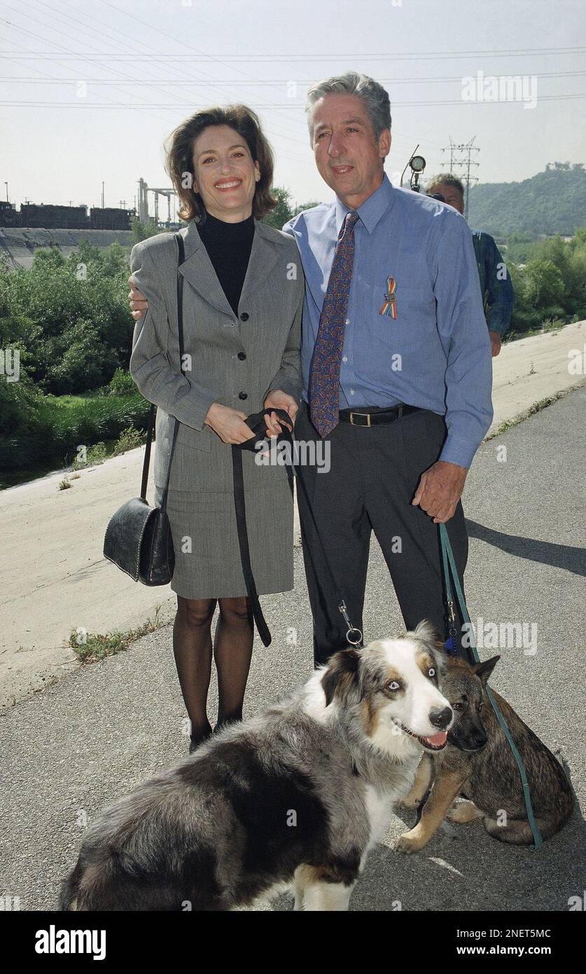 Los Angeles mayoral candidate Tom Hayden stands with his wife, Barbara ...