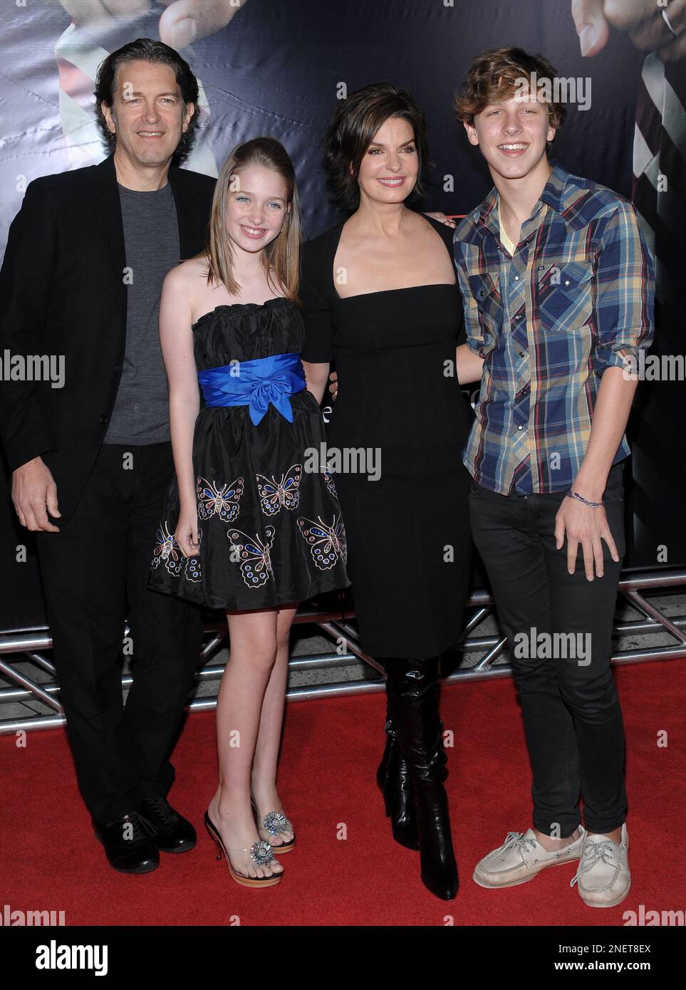 From left, Howard Sherman, Annabella Sherman, Sela Ward and Austin ...