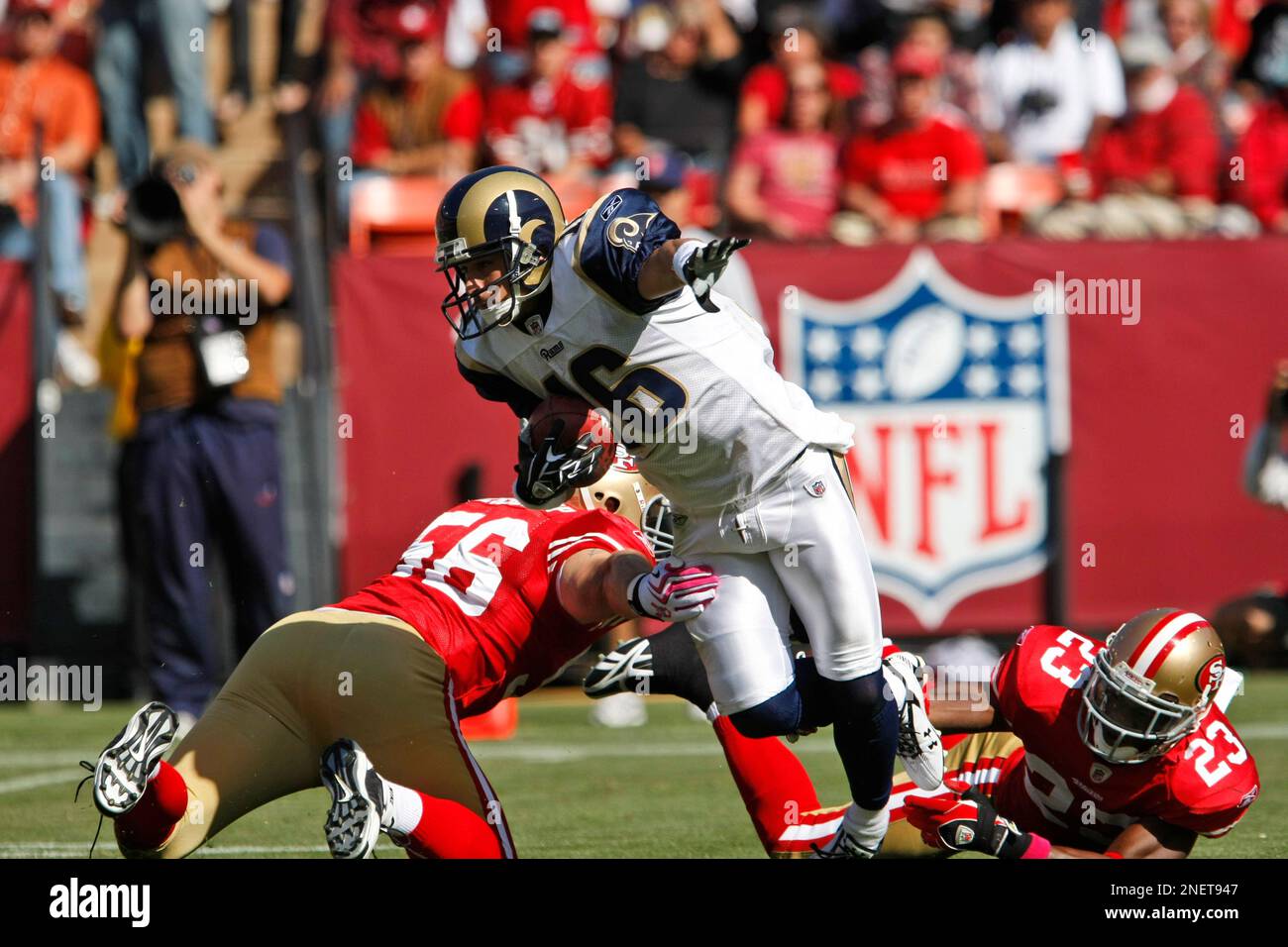 St. Louis Rams wide receiver Danny Amendola (16) runs against San ...