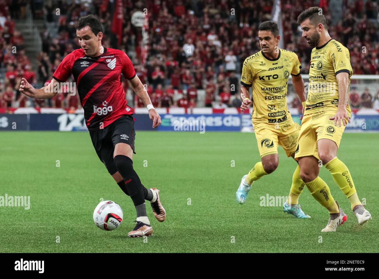 PR - Curitiba - 02/16/2023 - PARANAENSE 2023, ATHLETICO X FC CASCAVEL ...