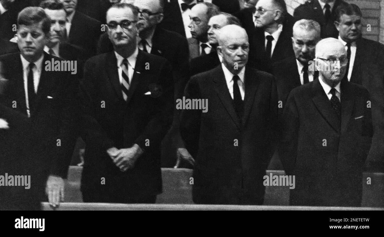 Attending funeral services for Sam Rayburn at First Baptist Church in ...