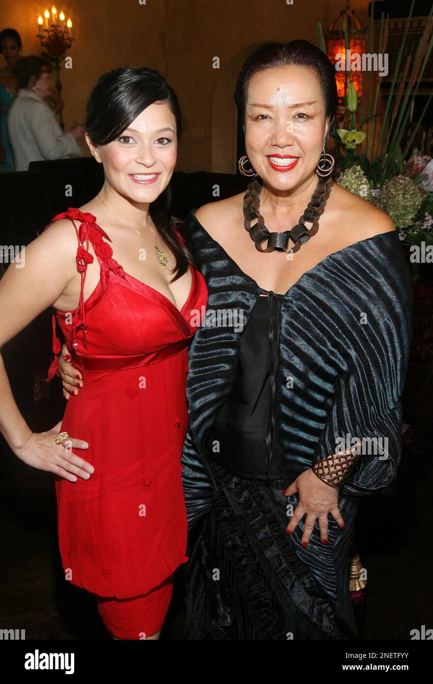 Romi Dames (L) and Sue Wong (R) attend the Sue Wong Spring 2010 Preview ...